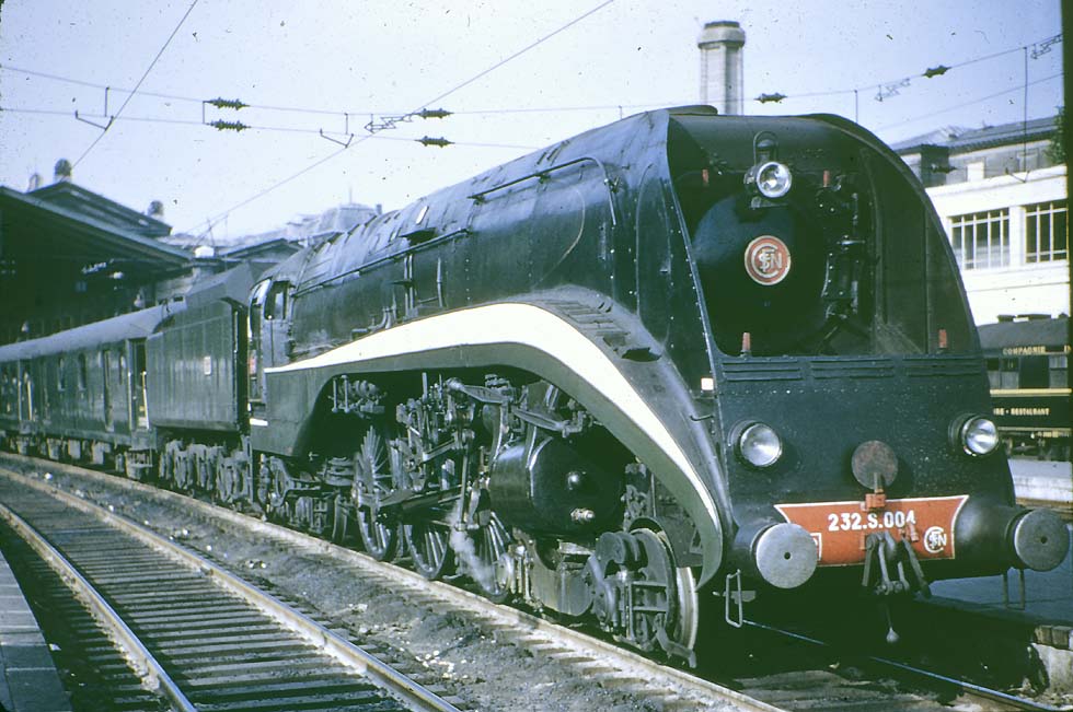 trains-worldexpresses.com